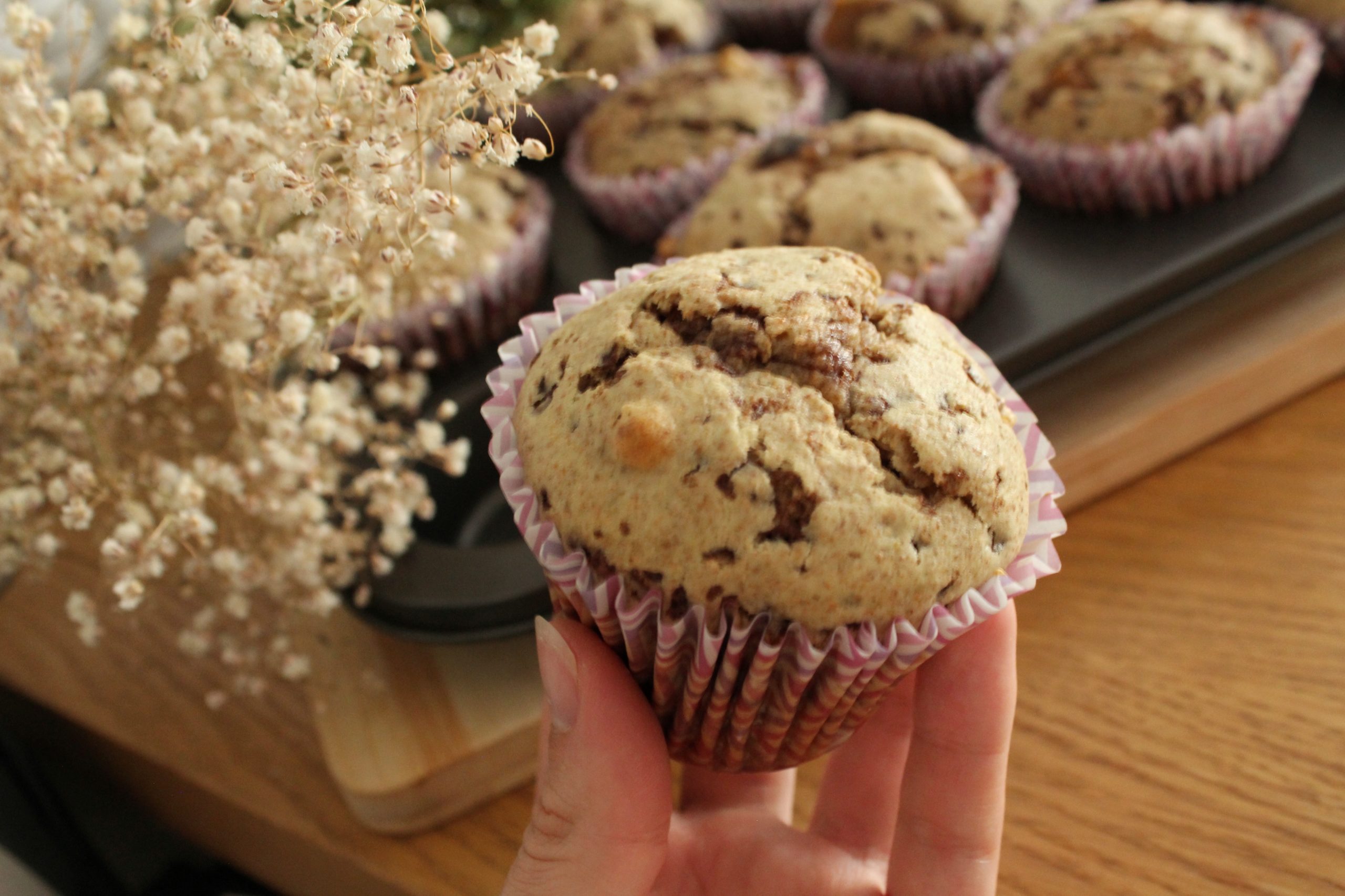 Przepis na muffinki z czekoladą i jabłkiem- Biała Nić-Blog nie tylko o ...